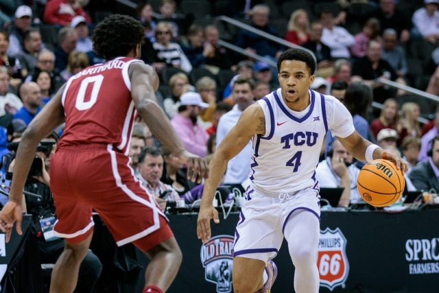 Le fils de Jameer Nelson au camp des Spurs • Basket USA