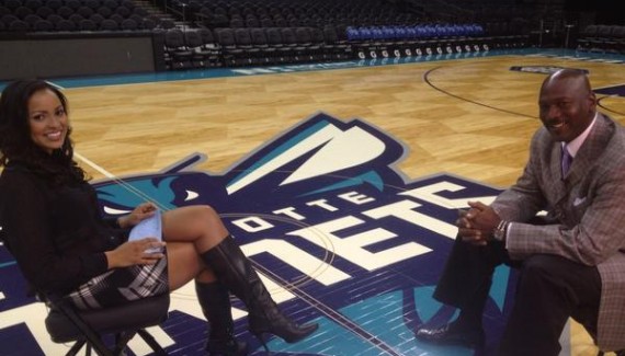 Stephanie Ready devient la 1ère femme à commenter des matches NBA ...