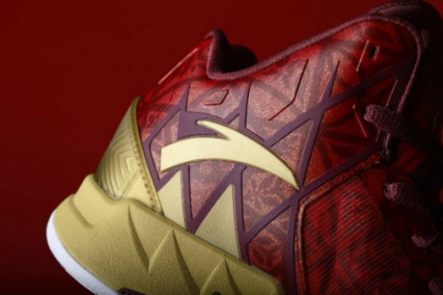 Anta : la KT1 de Klay Thompson pour le Nouvel an chinois • Basket USA