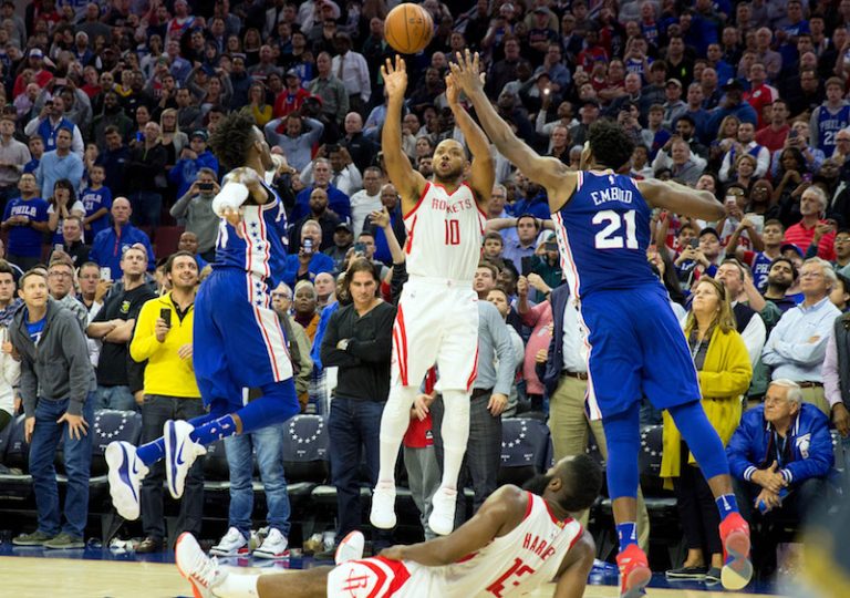 Eric Gordon foudroie les Sixers au buzzer | NBA