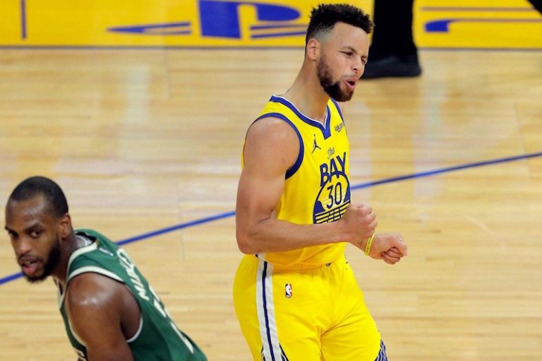 Le MVP de la nuit | Stephen Curry retrouve un peu son sourire • Basket USA