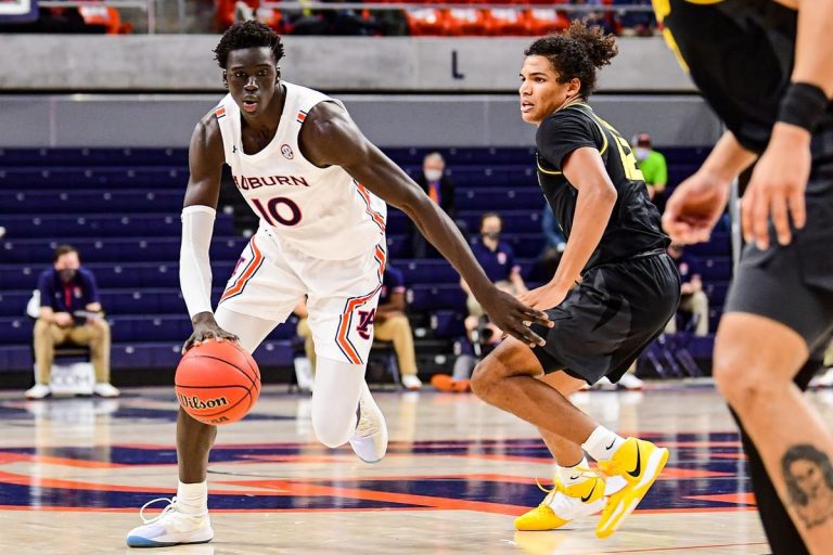 JT Thor, la dernière trouvaille des Hornets ? • Basket USA