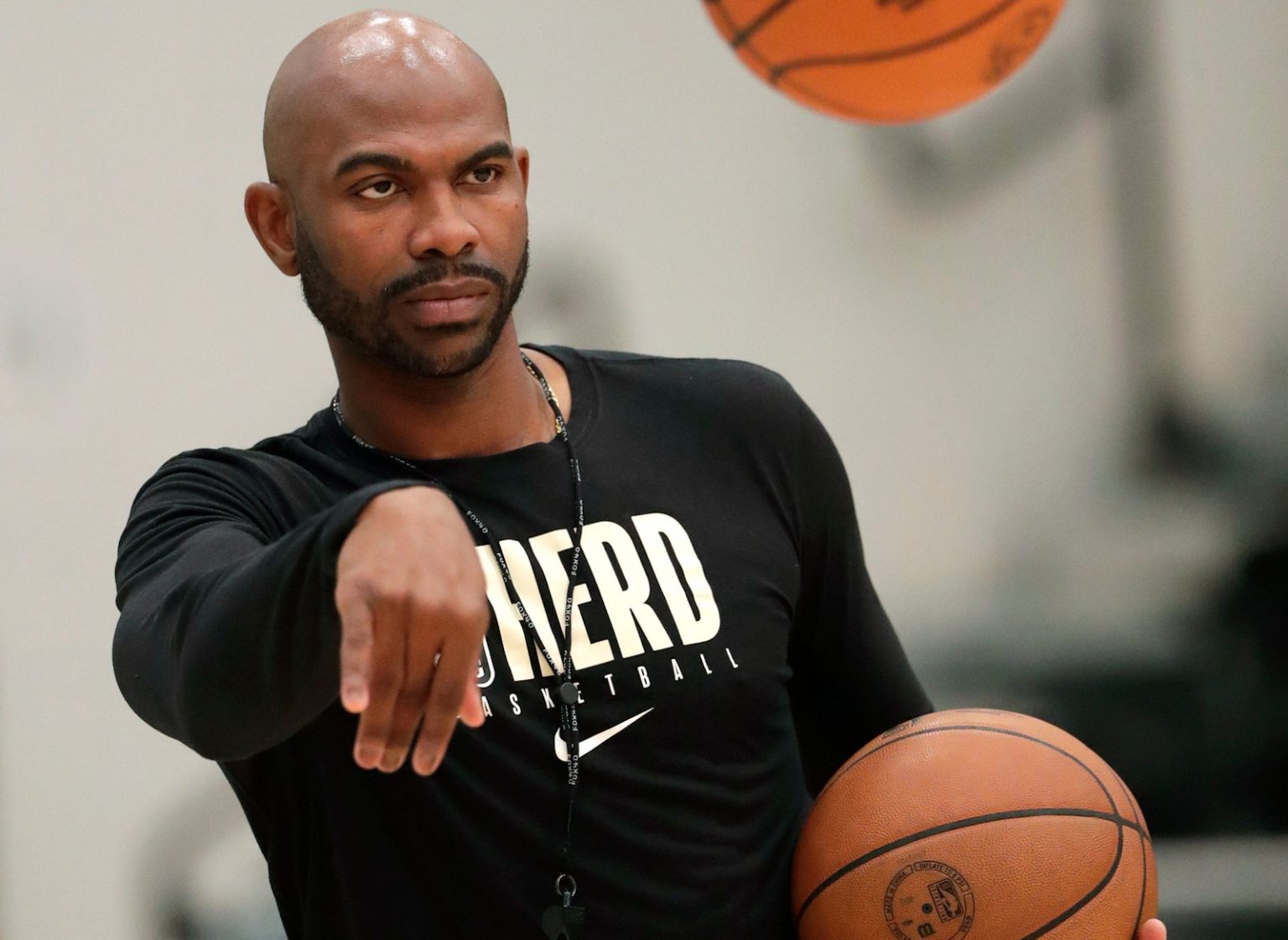 Mike Budenholzer récupère un coach du staff des Bucks • Basket USA