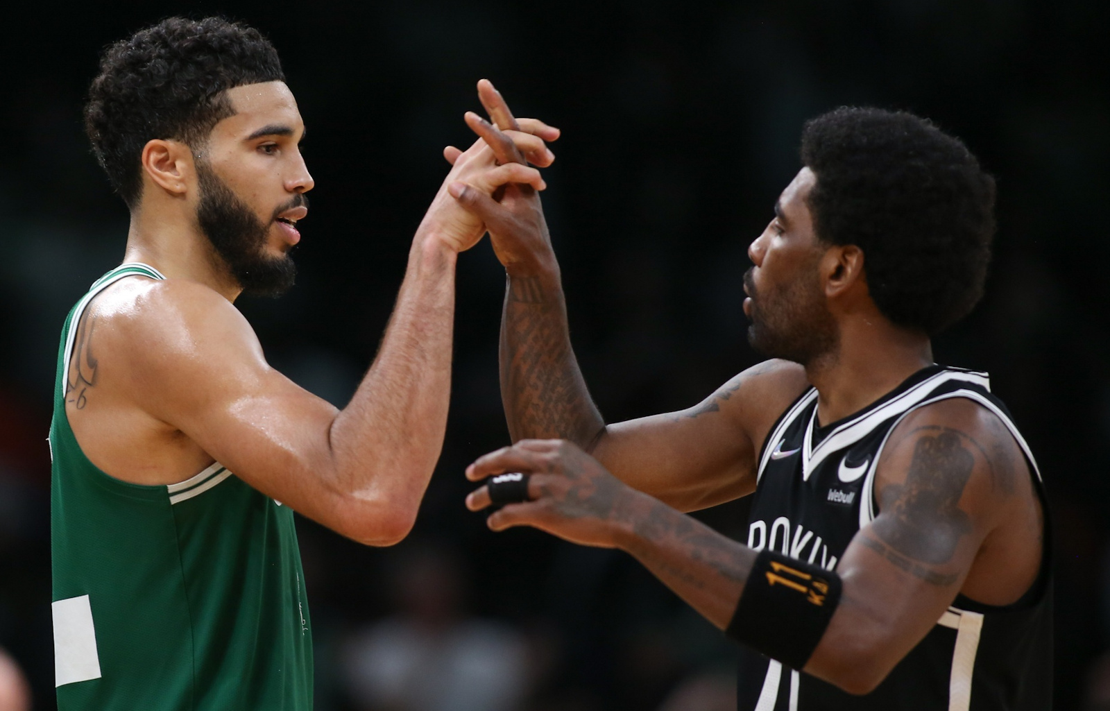 Jayson Tatum - Kyrie Irving, les disciples de Kobe Bryant • Basket USA