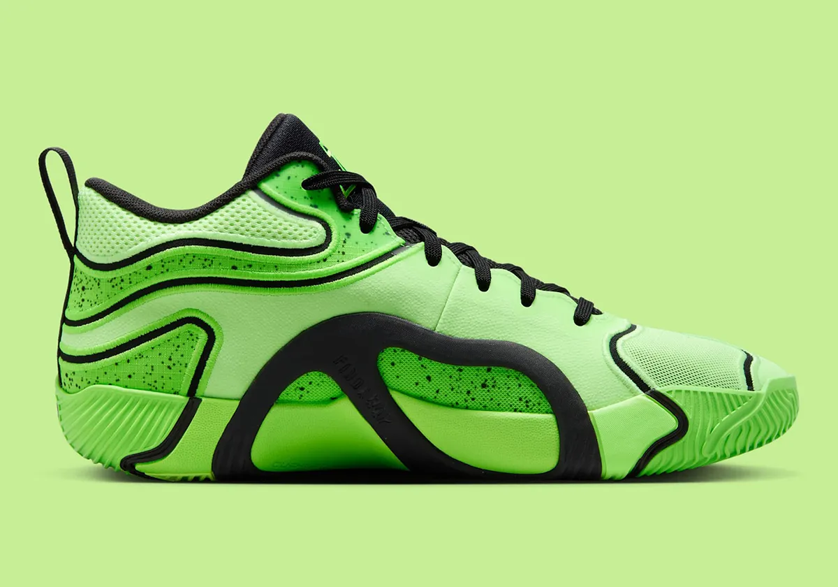 La Jordan Tatum 3 passe au vert • Basket USA