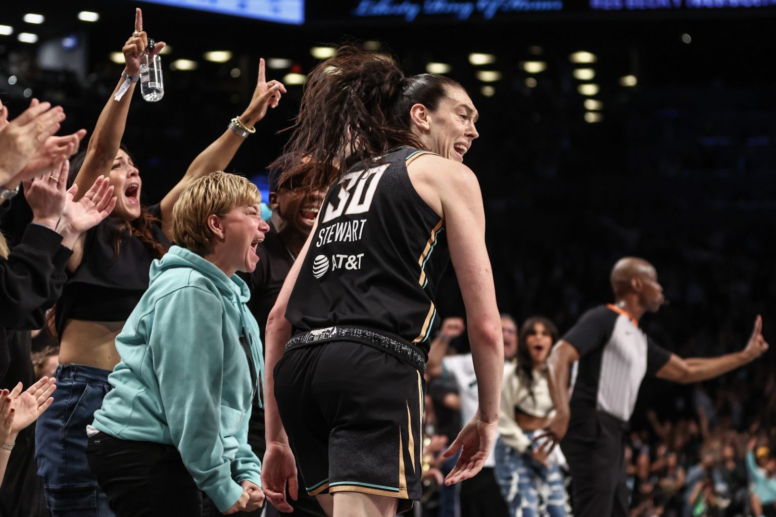 Breanna Stewart rempile au New York Liberty • Basket USA