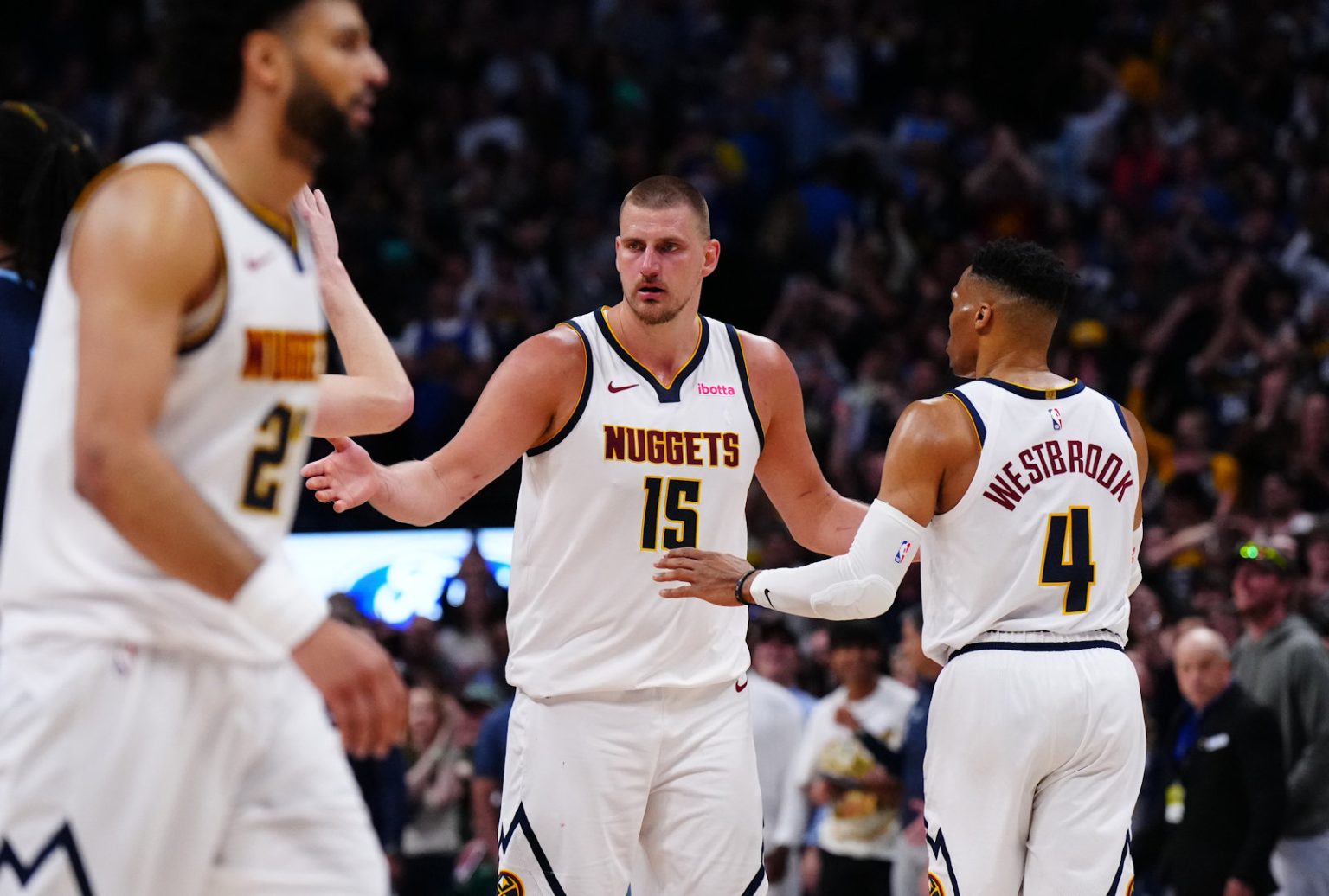 Nikola Jokic rejoint Robertson et Westbrook dans l'histoire • Basket USA