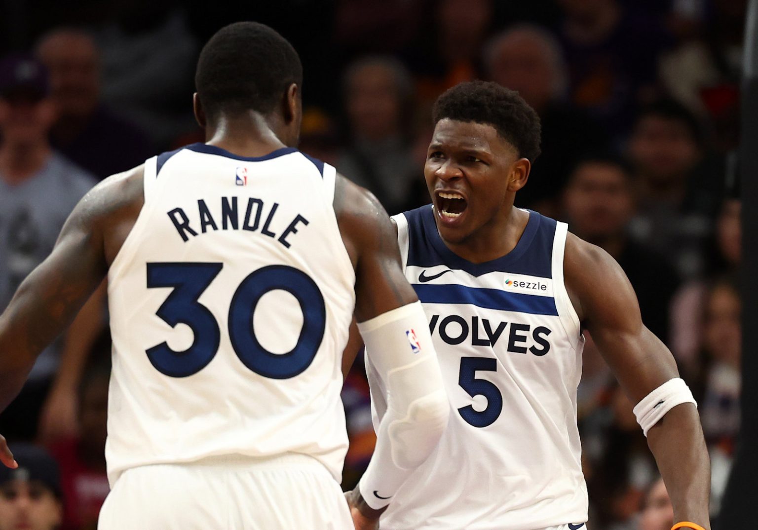 Anthony Edwards et Julius Randle enfoncent les Warriors ! • Basket USA